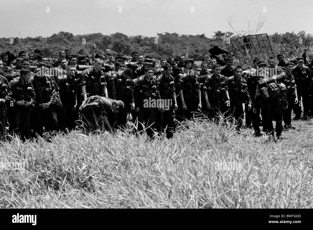 Colombian Police recruits after the trains for jungle combat, Meta ...