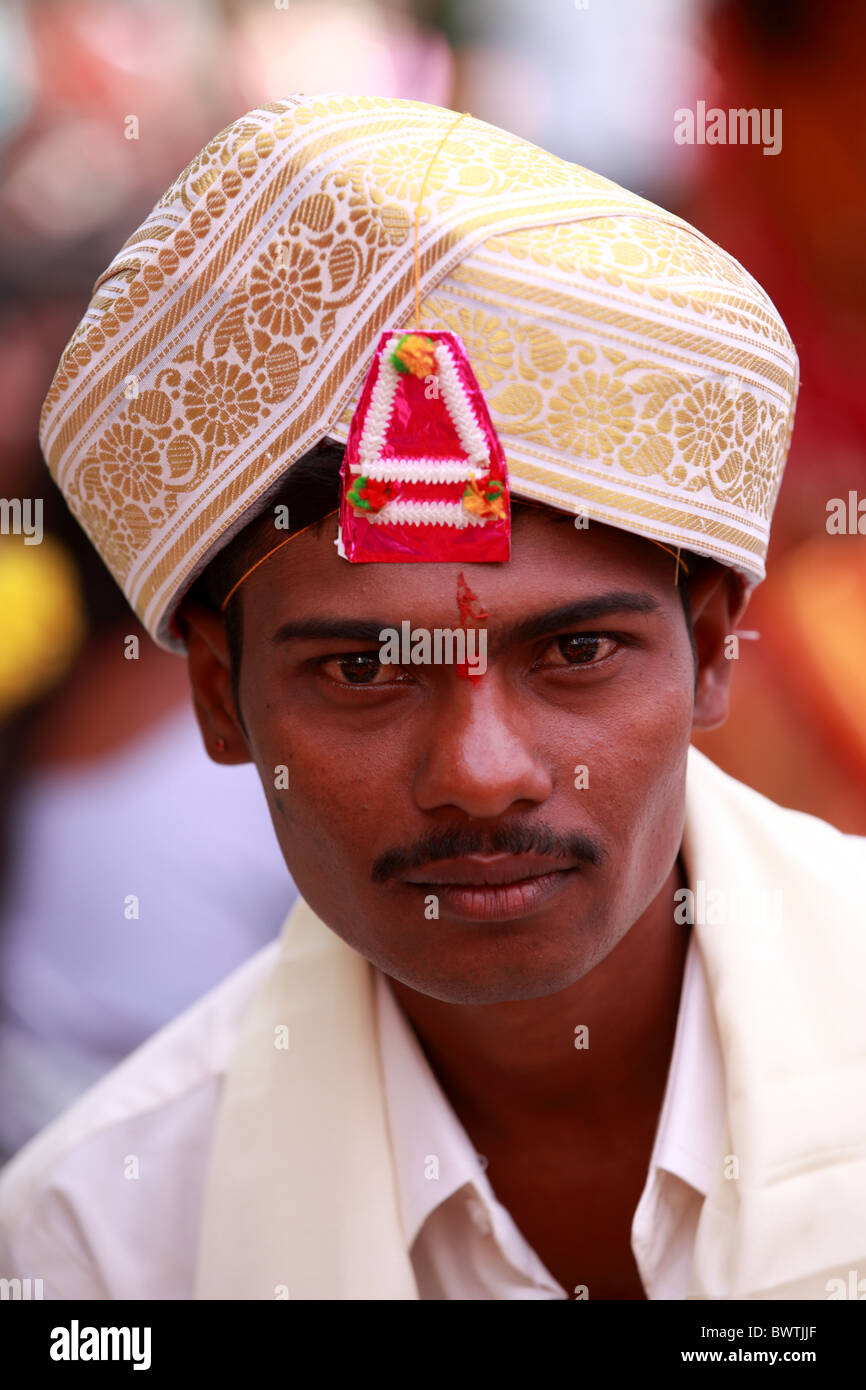 Sacred thread ceremony india hi-res stock photography and images - Alamy