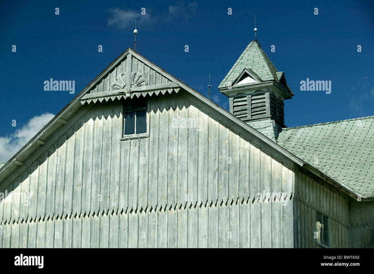 Barn cupola hi-res stock photography and images - Alamy