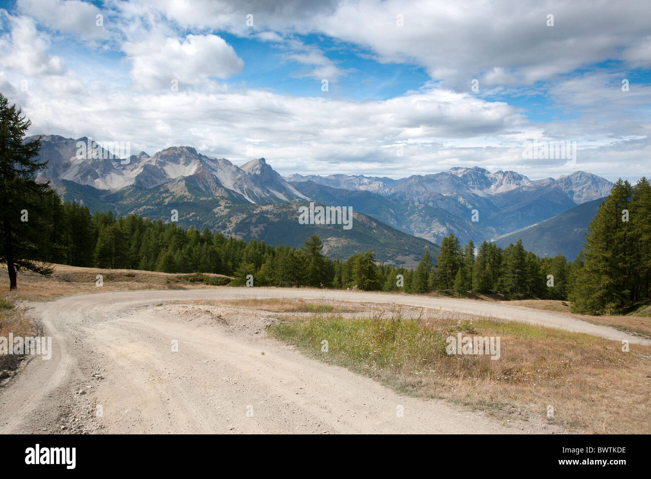 Mountain track and Alps behind, Sauze d'Oulx, Piemonte, Italy Stock ...