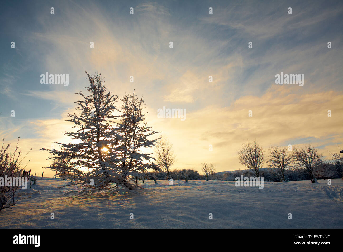 The sun in sky nidderdale hi-res stock photography and images - Alamy