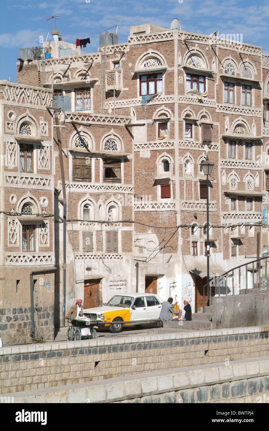 Yemen Sana'a Sanaa Old San'a architecture old city town UNESCO world ...