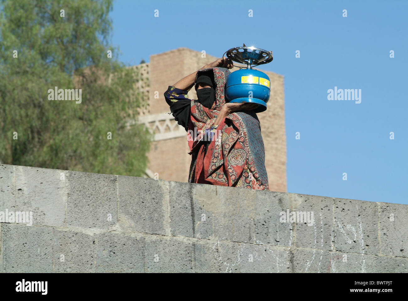 Yemen Sana'a Sanaa Old San'a architecture old city town UNESCO world ...