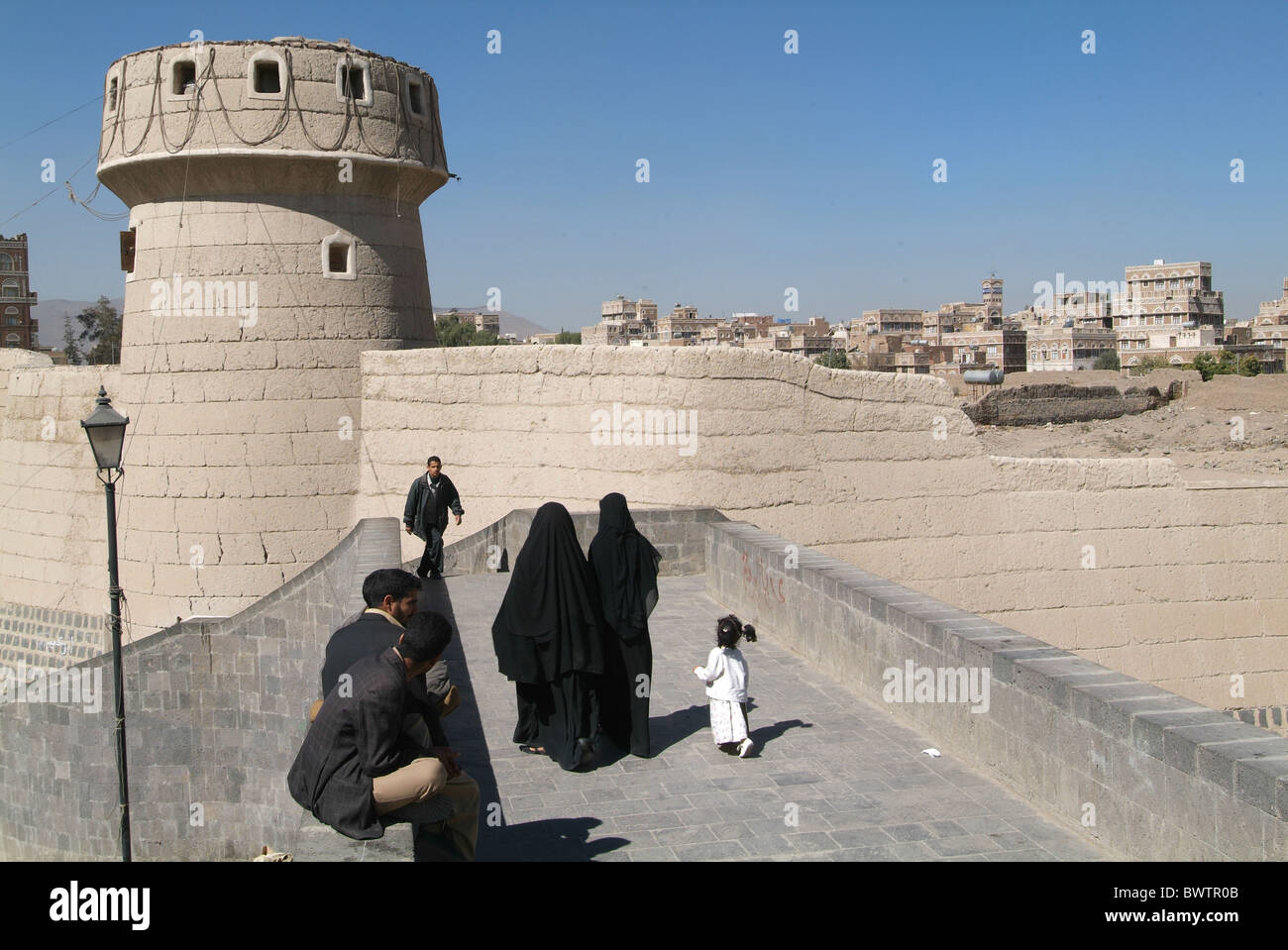Yemen Sana'a Sanaa Old San'a architecture old city town UNESCO world ...