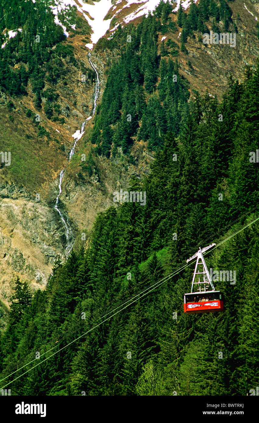 Mountain Aerial Tram Stock Photo - Alamy