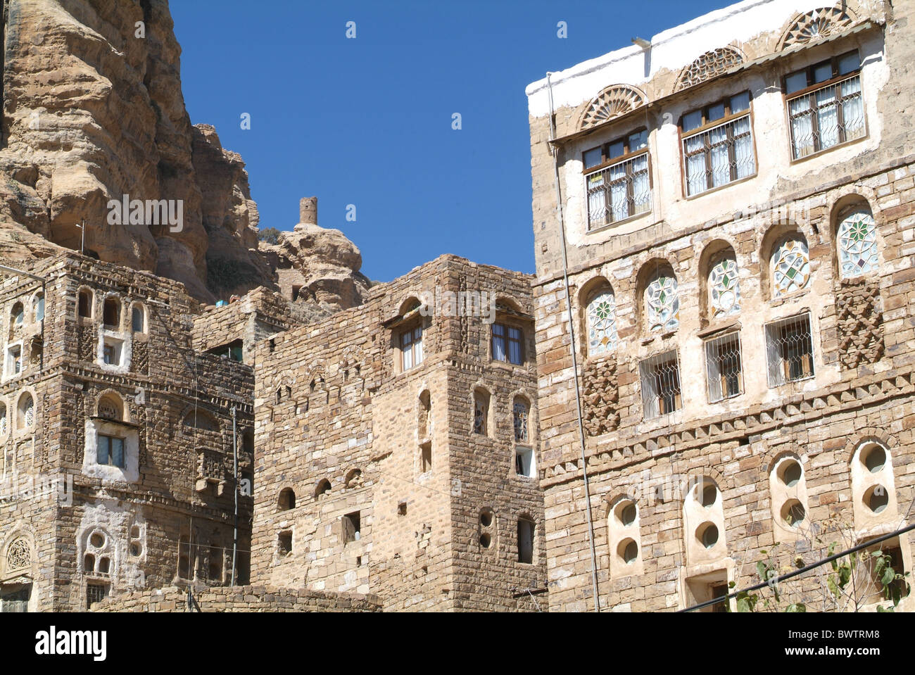 Yemen Thila city Thula old town architecture tower houses historic ...