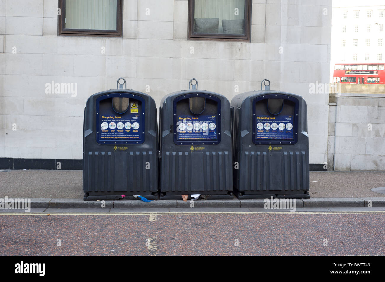 Recycling bins london hi-res stock photography and images - Alamy