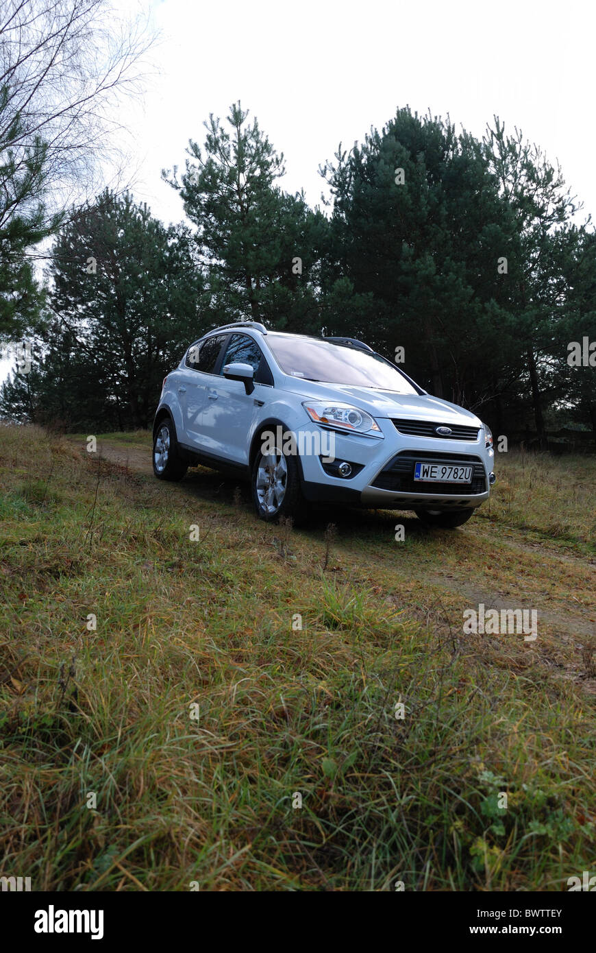 Ford Kuga 2.0 TDCI AWD PowerShift - MY 2008 - white pearl metallic ...