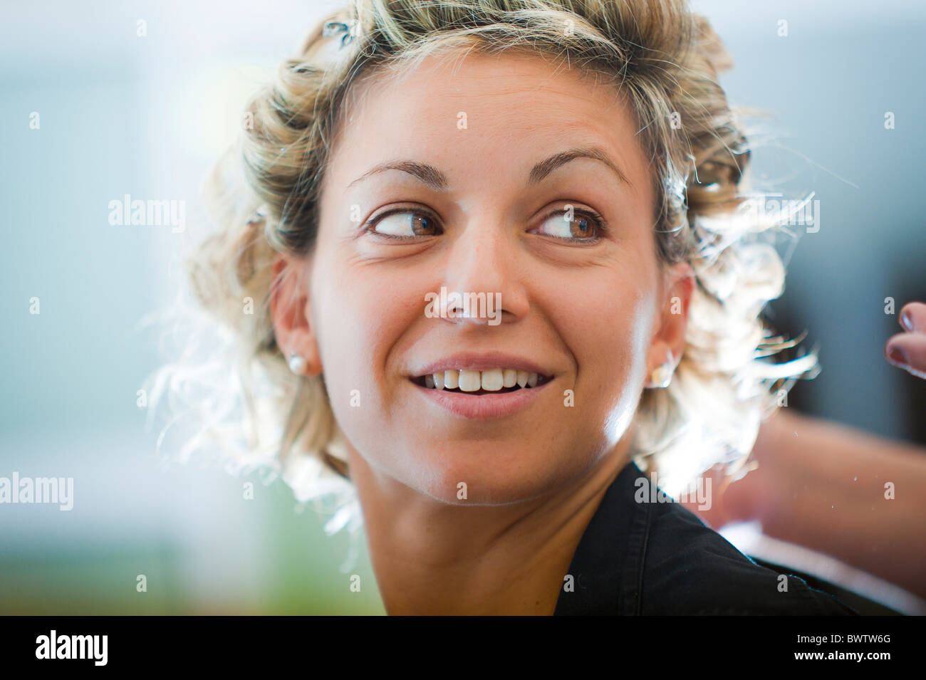 Head smile hi-res stock photography and images - Alamy