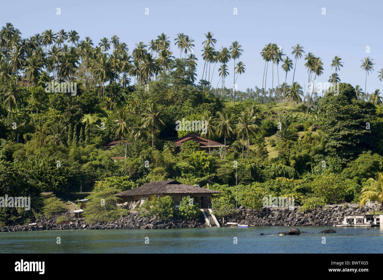 Shoreline Jetty Resort Underwater Long Beach Manado Marine Sea Diving ...