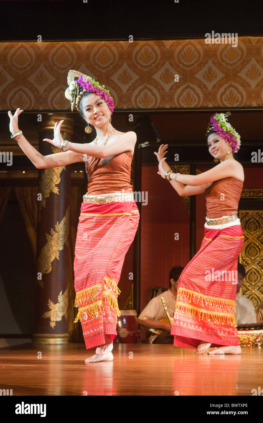 Thai classical dancers thailand hi-res stock photography and images - Alamy