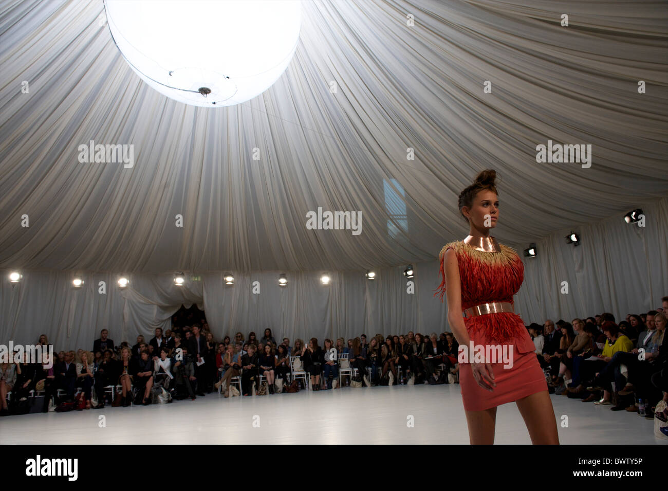 Sass and bide model hi-res stock photography and images - Alamy