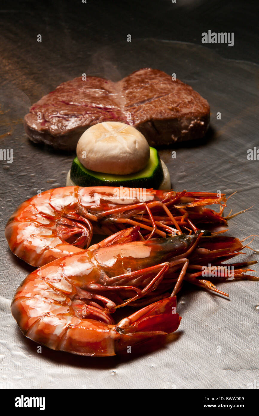 steak and shrimp Teppanyaki Stock Photo - Alamy
