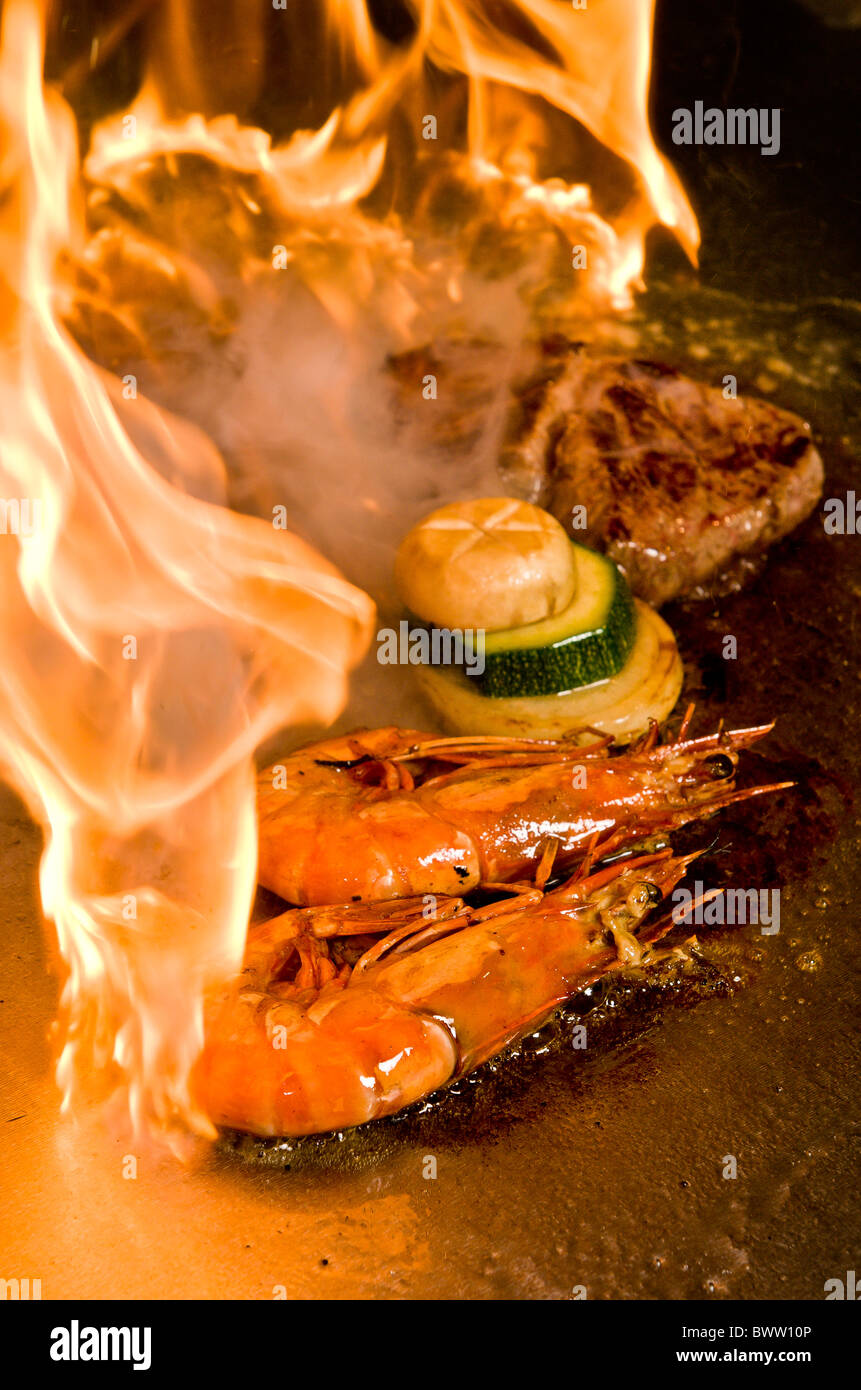 steak and shrimp Teppanyaki Stock Photo - Alamy