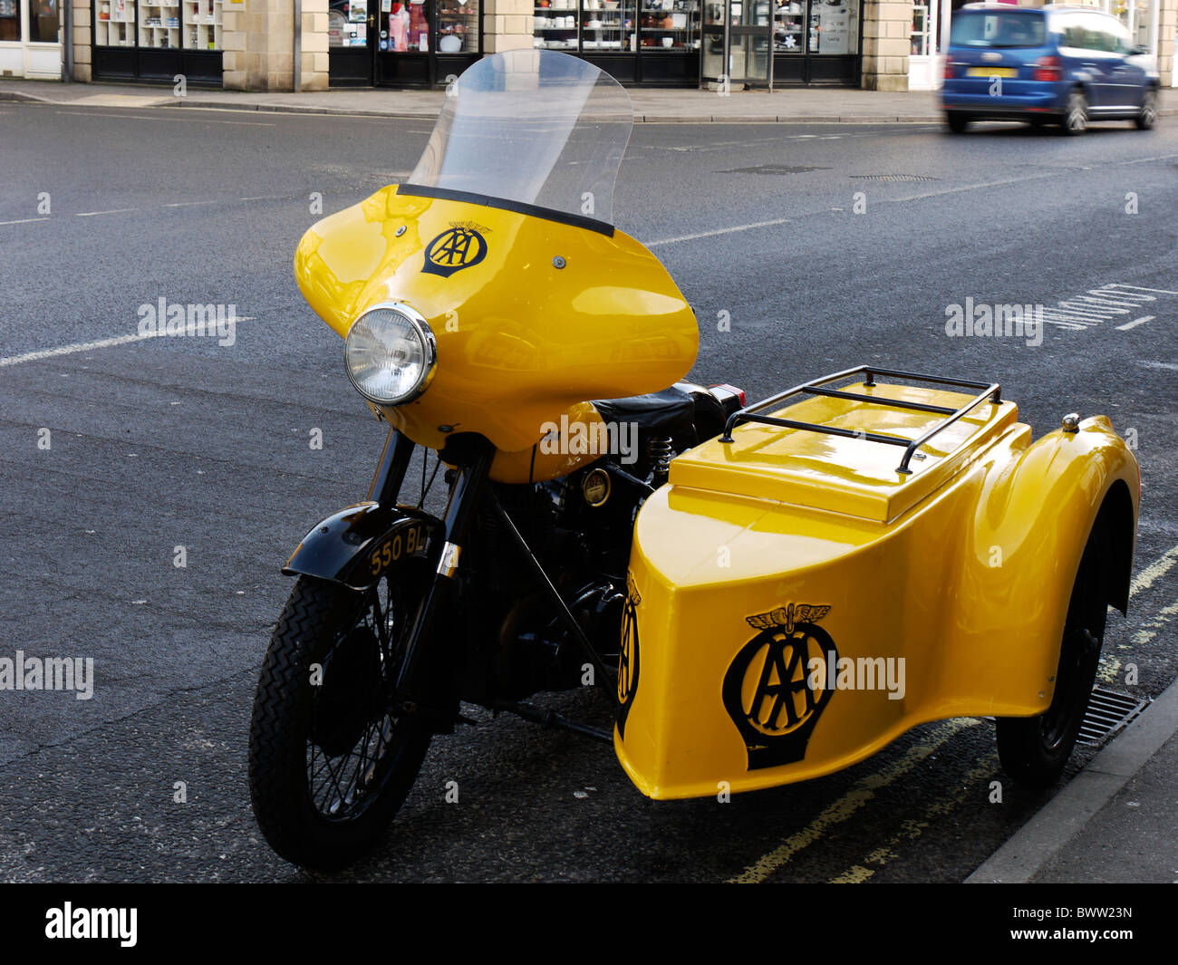 Restored AA roadside assistance motorbike and sidecar, Bakewell High ...