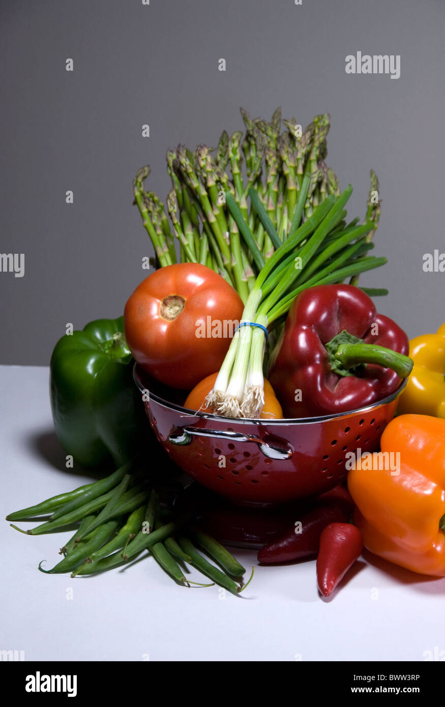 Vegetable display in Colander Stock Photo - Alamy