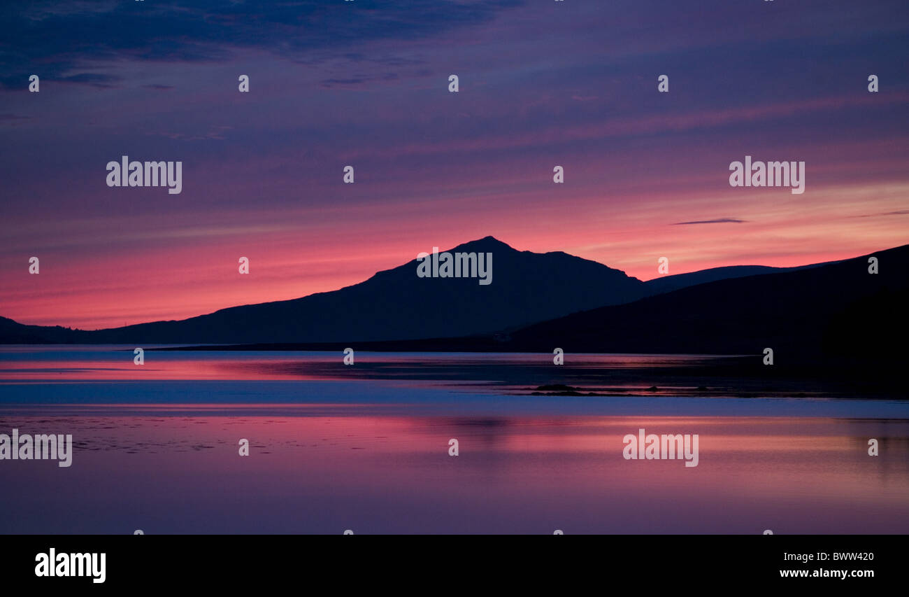 FR : Coucher de soleil Isle of Skye Lake Landscapes Mountain Reflection ...