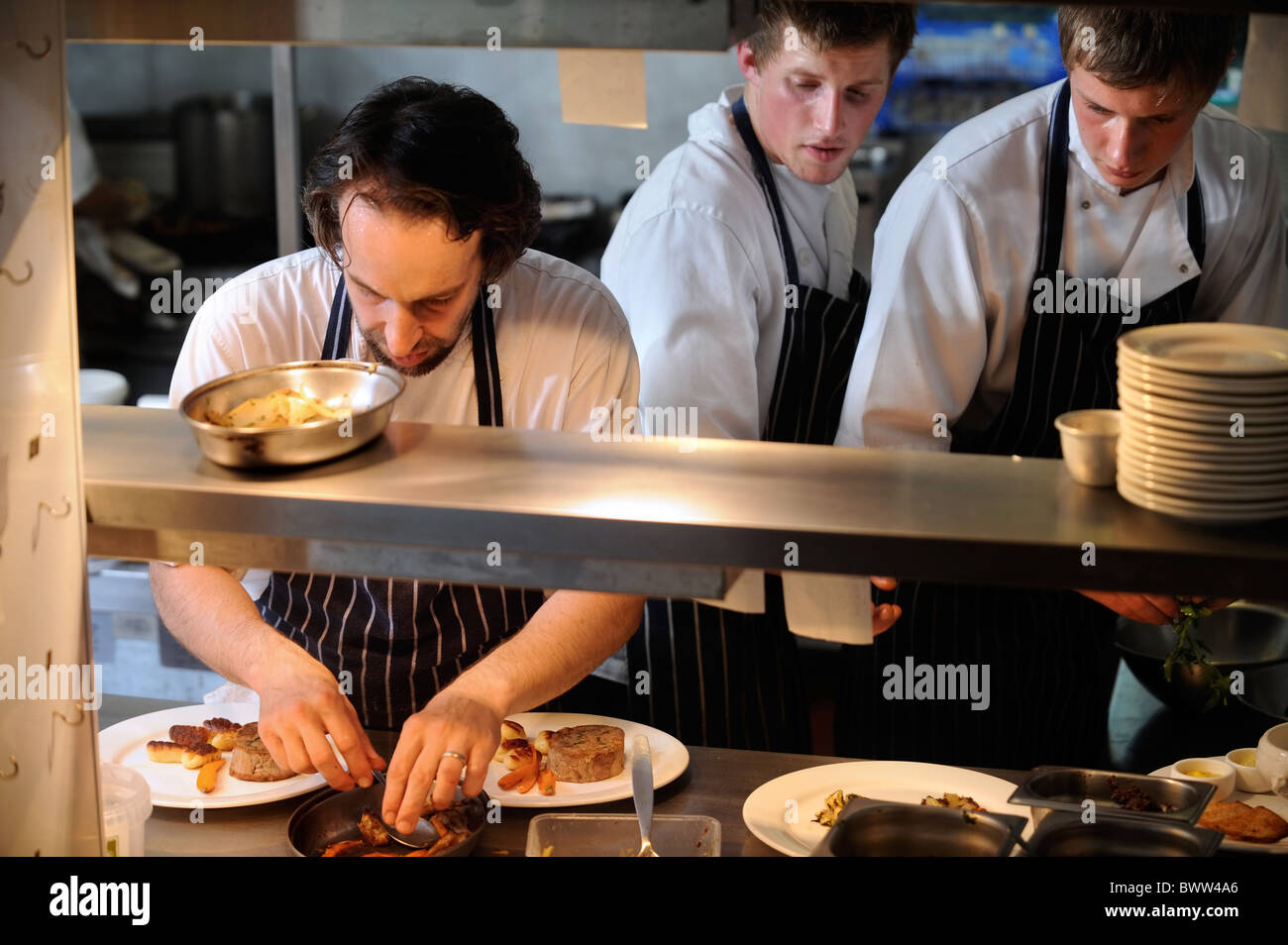 Professional head chef hi-res stock photography and images - Alamy