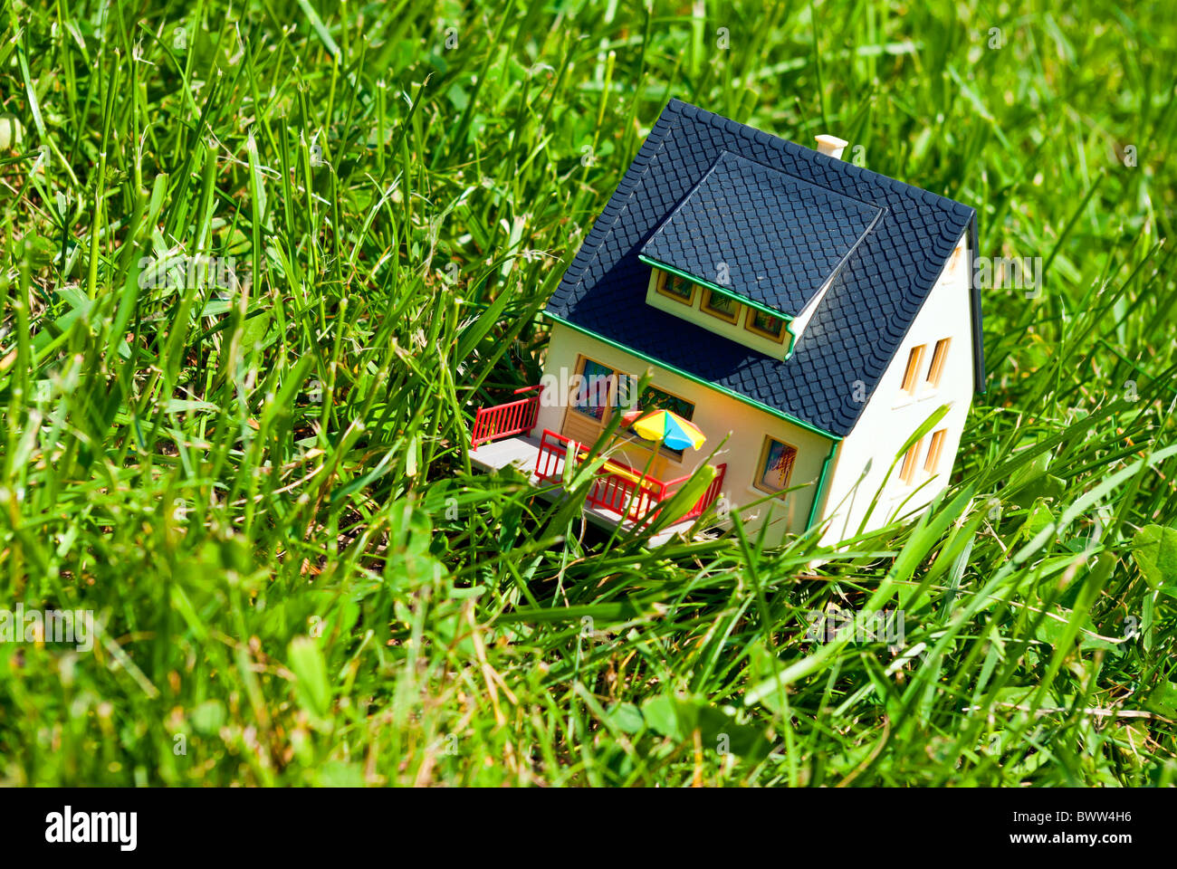house on grass Stock Photo - Alamy
