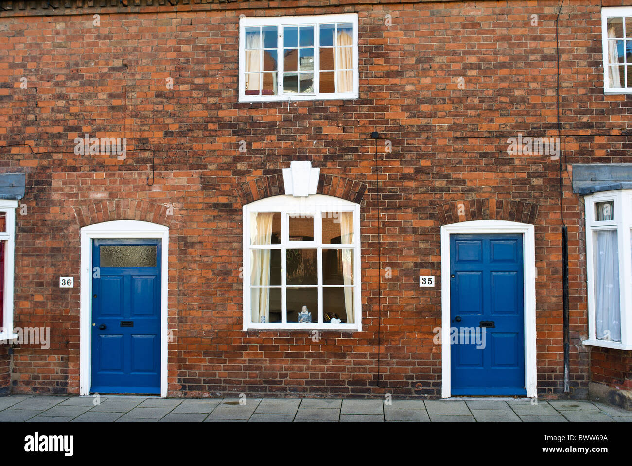 Two same houses hi-res stock photography and images - Alamy