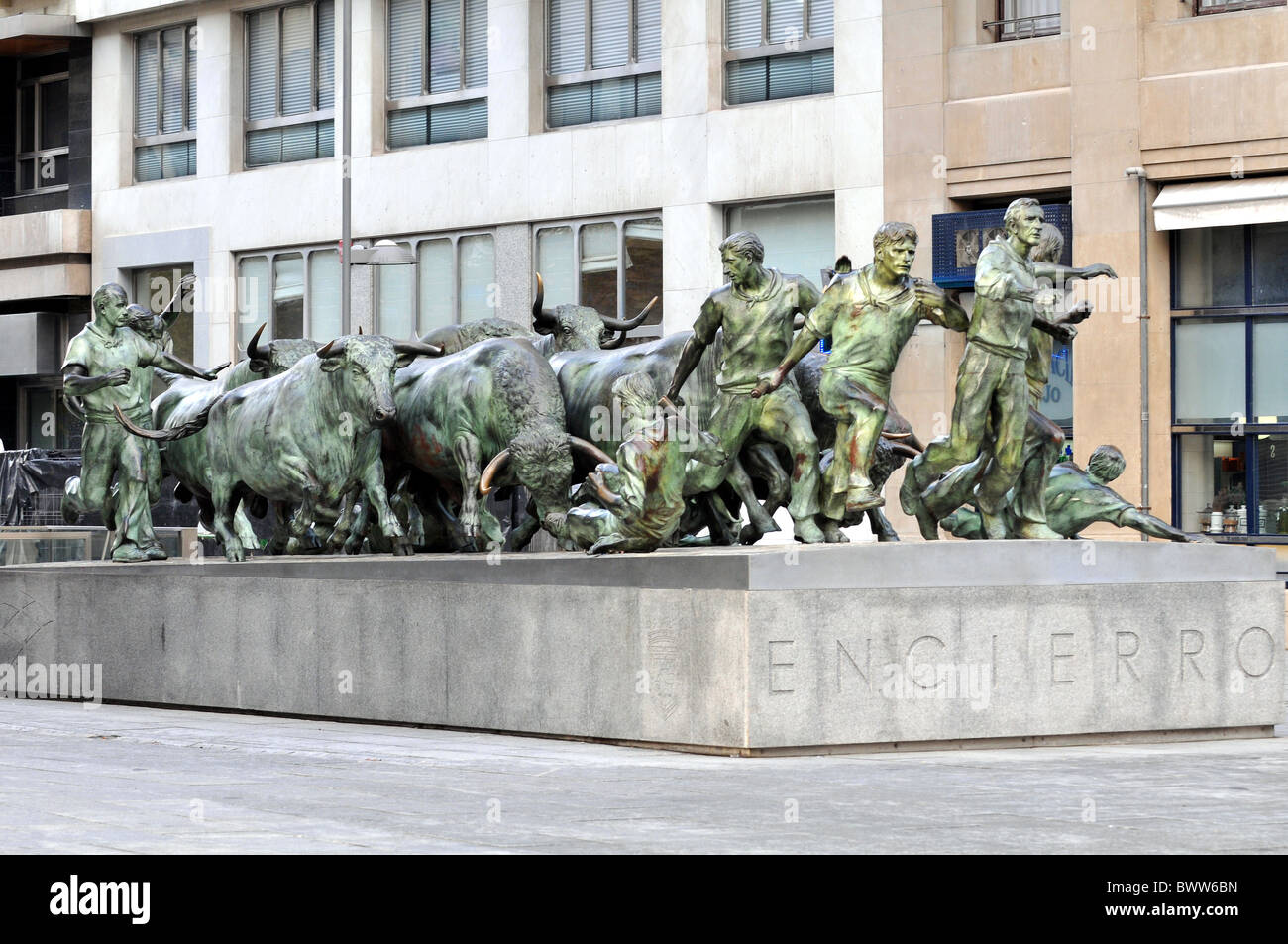 Running of the Bulls statue, Pamplona, Navarre, Spain Stock Photo - Alamy