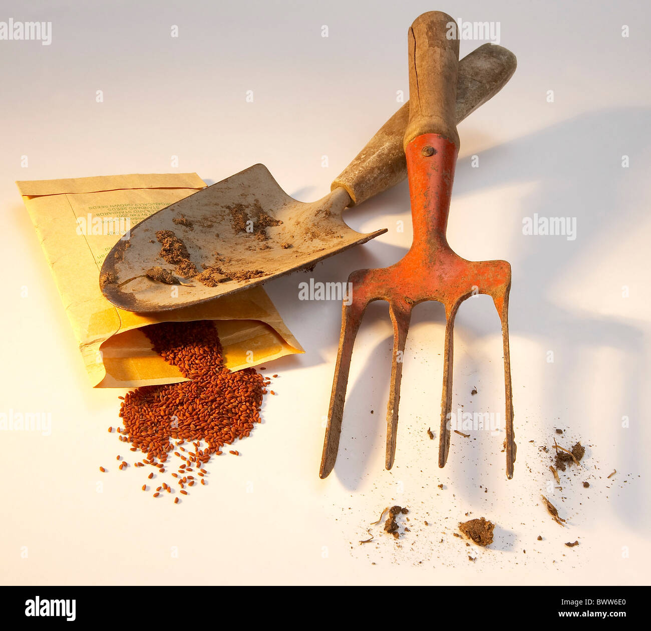 Still life showing garden tools hi-res stock photography and images - Alamy
