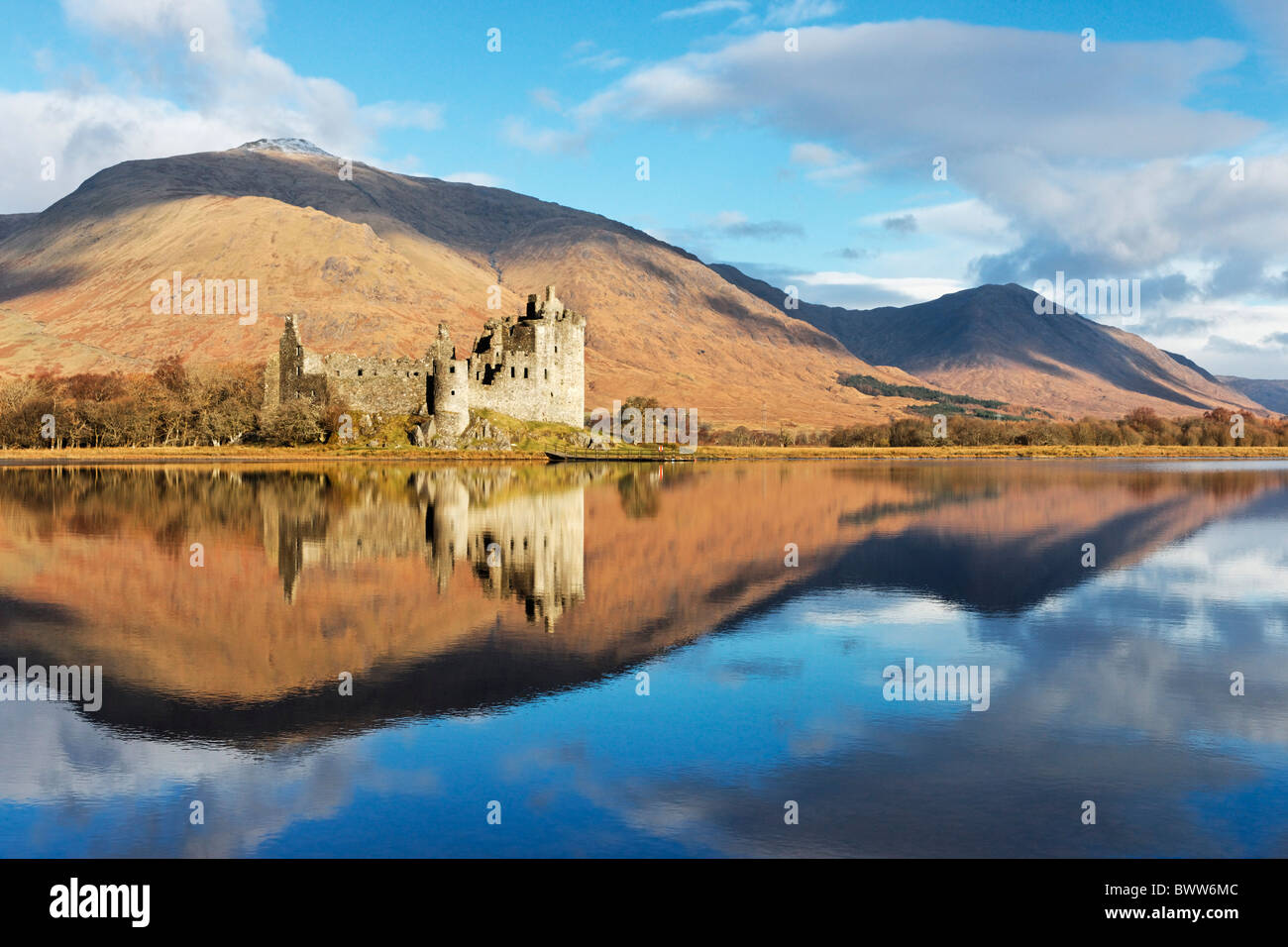 Kilchurn Castle High Resolution Stock Photography and Images - Alamy