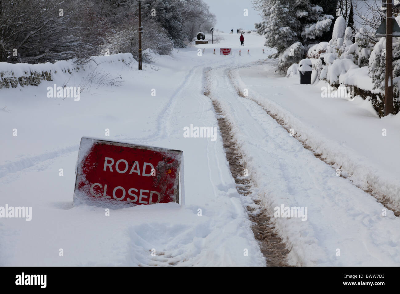 Ringinglow road hi-res stock photography and images - Alamy