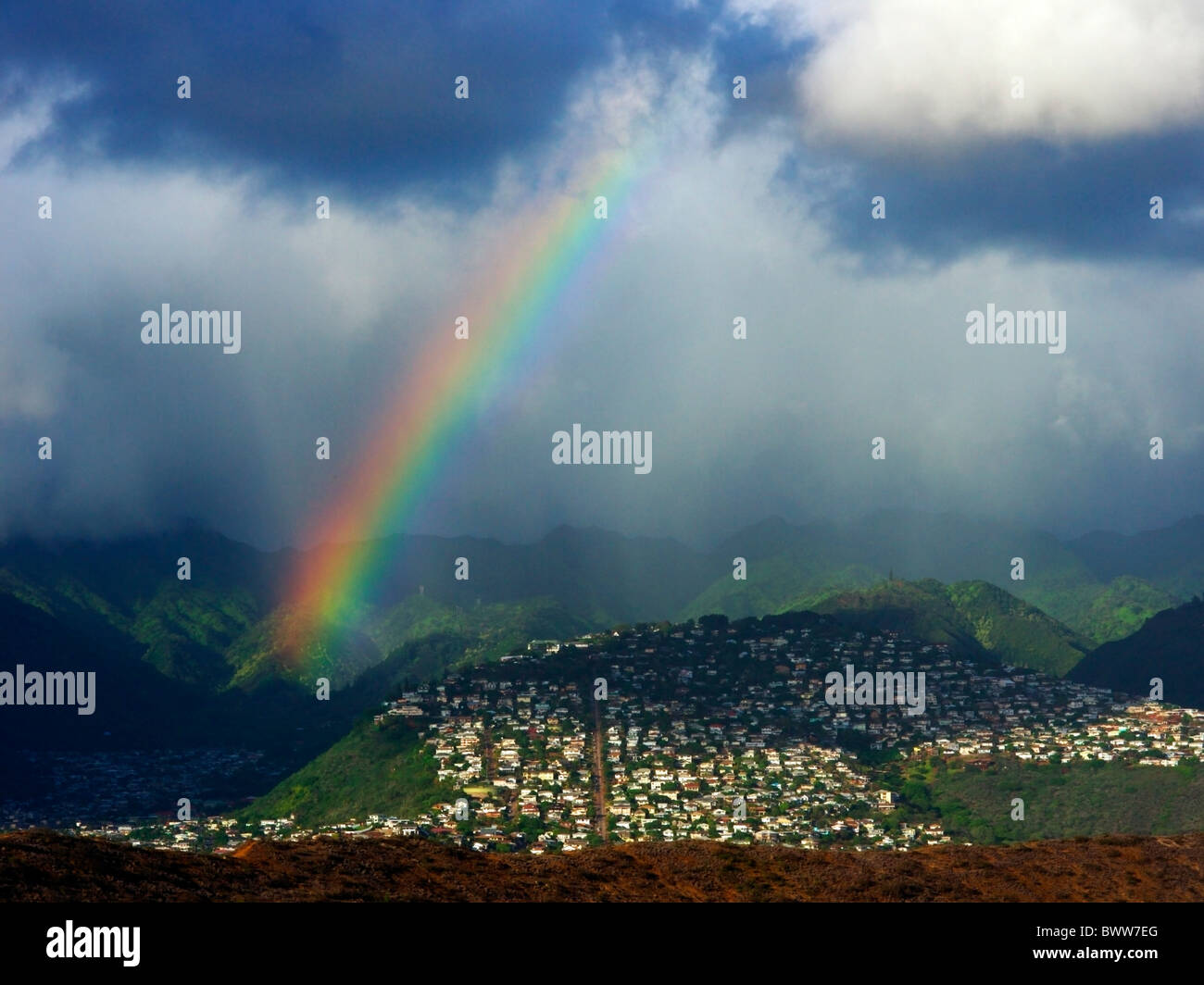 Rainbow over Kahala, a quarter of Honolulu Stock Photo - Alamy