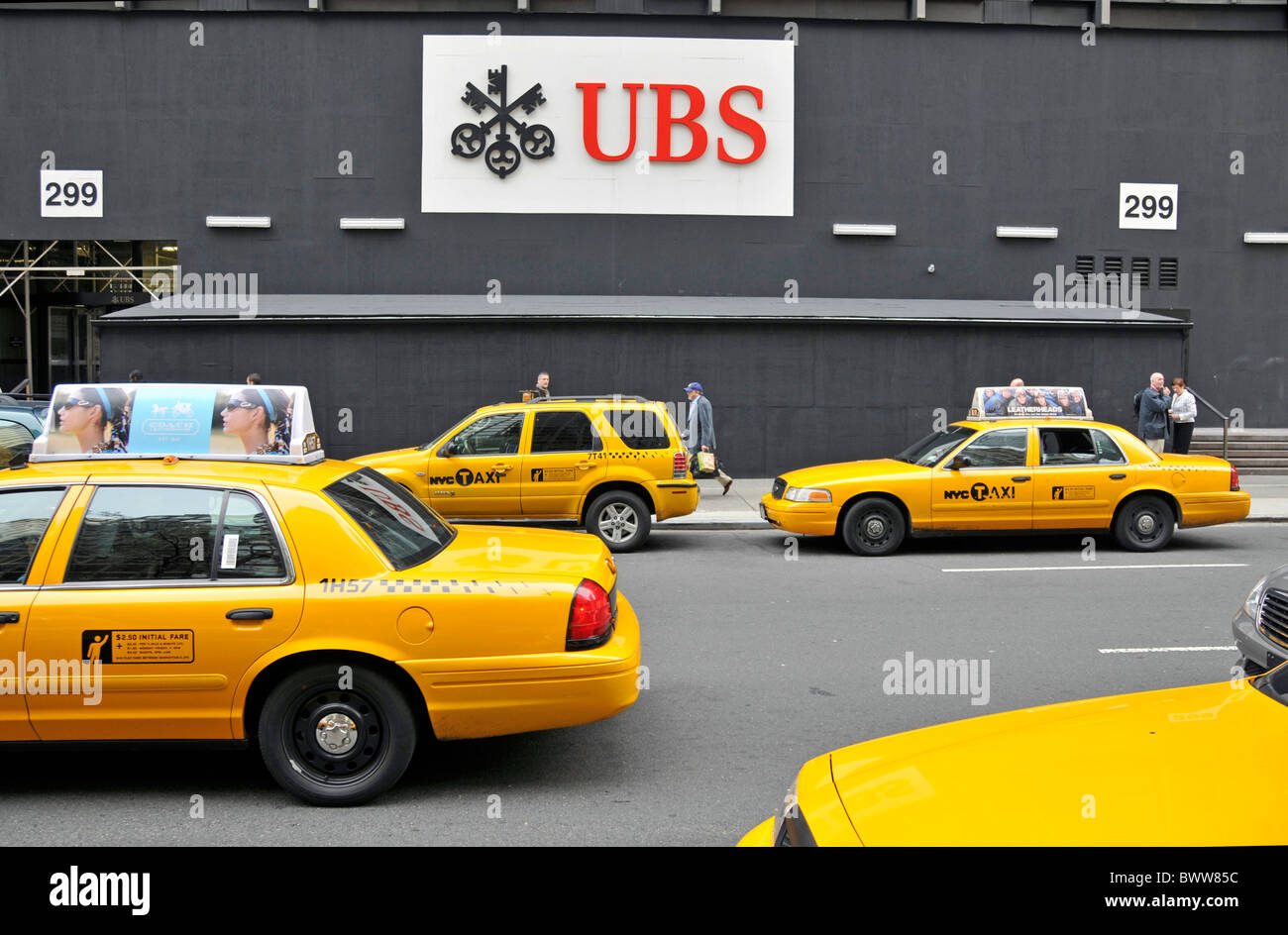Ubs bank new york hi-res stock photography and images - Alamy