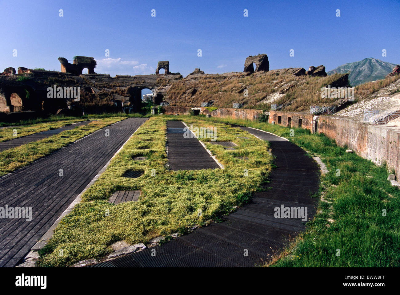 Capua amphitheatre hi-res stock photography and images - Alamy