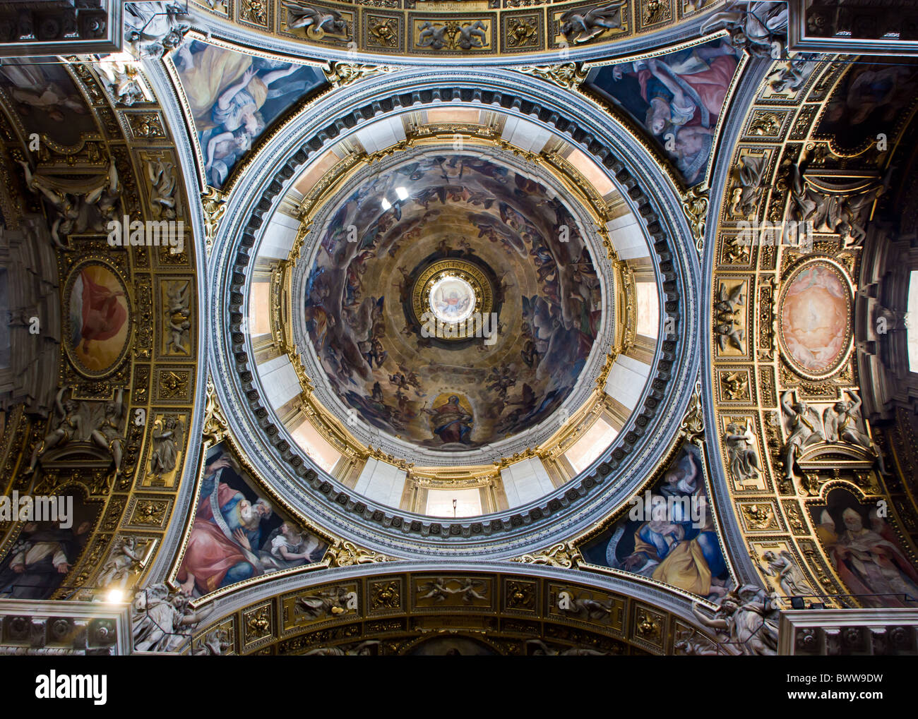 The dome of Santa Maria La Maggiore Basilica in Rome Stock Photo - Alamy