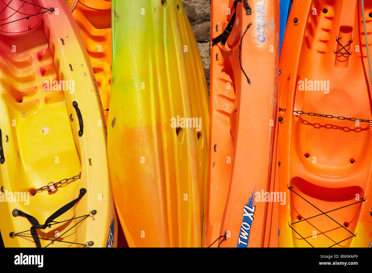 Kayaks stacked at mousehole hi-res stock photography and images - Alamy