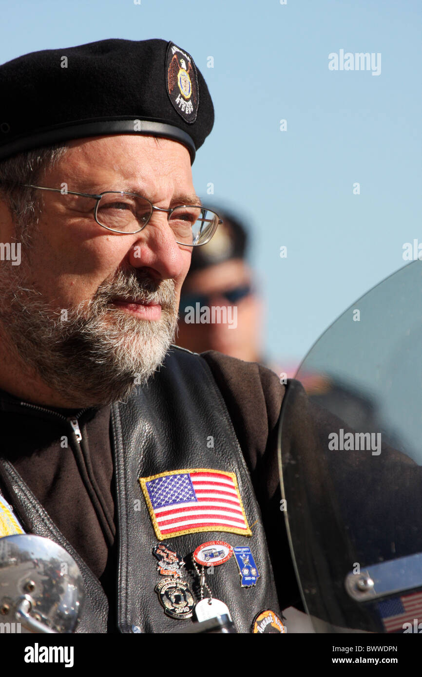 A veteran riding his motorcycle in the Veterans Day Parade Milwaukee ...