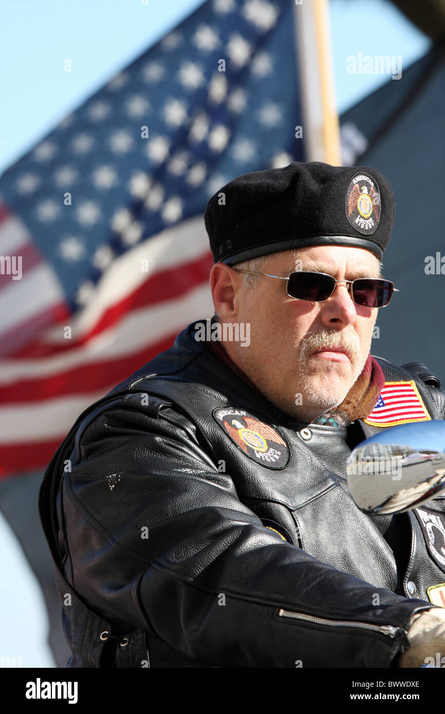 A US veteran riding his motorcycle in the Veterans Day Parade Milwaukee ...