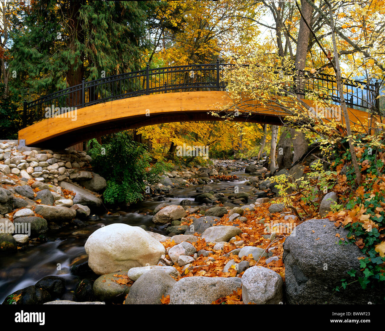 Arched rocks hi-res stock photography and images - Alamy