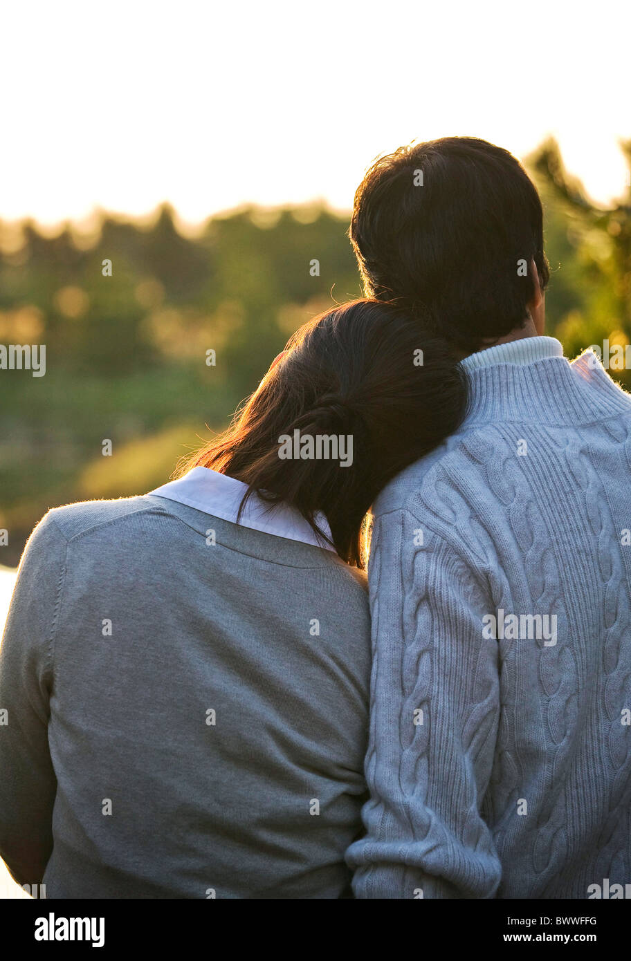 Woman with head on mans shoulder hi-res stock photography and images ...