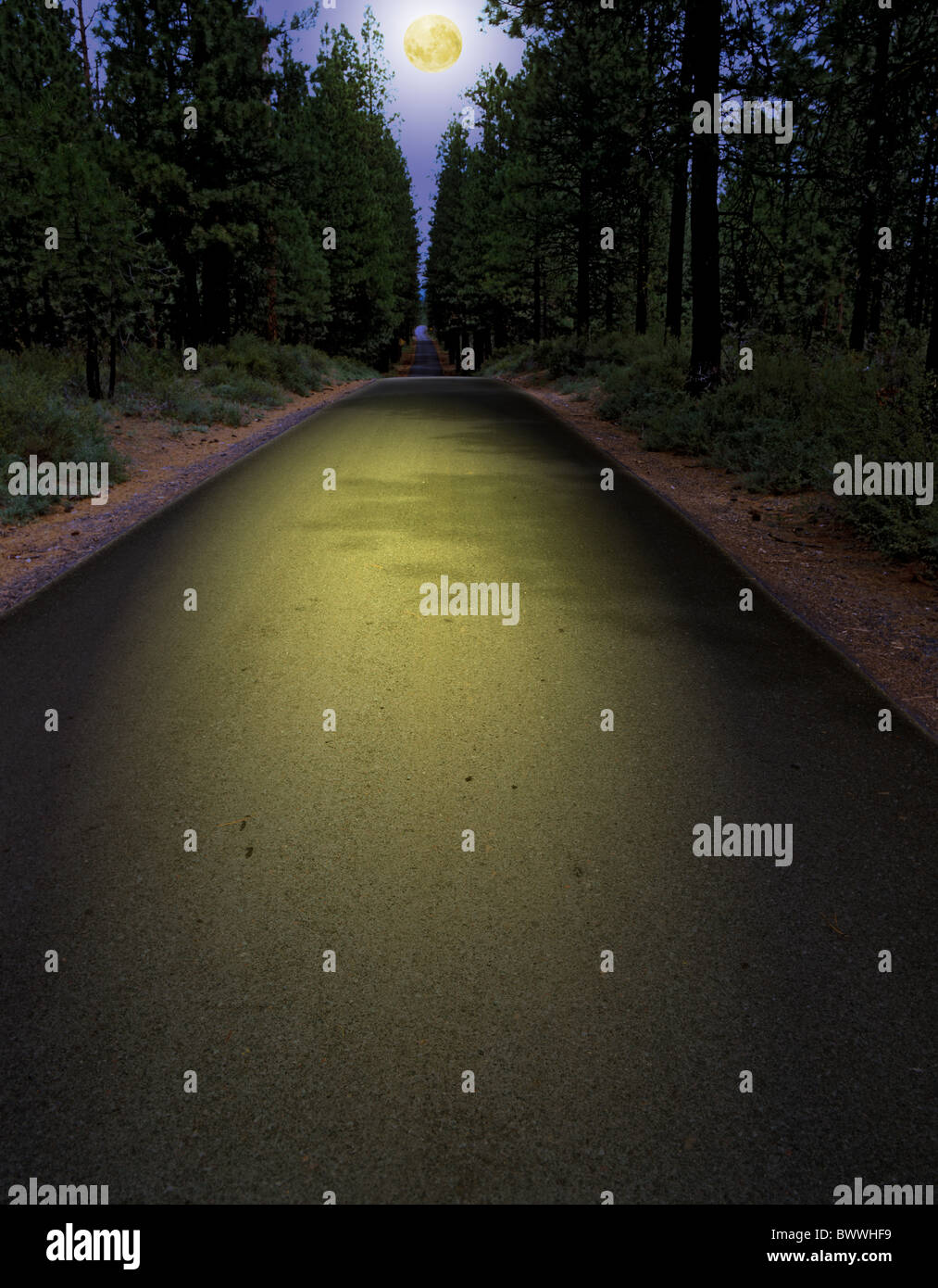 Highway moon hi-res stock photography and images - Alamy