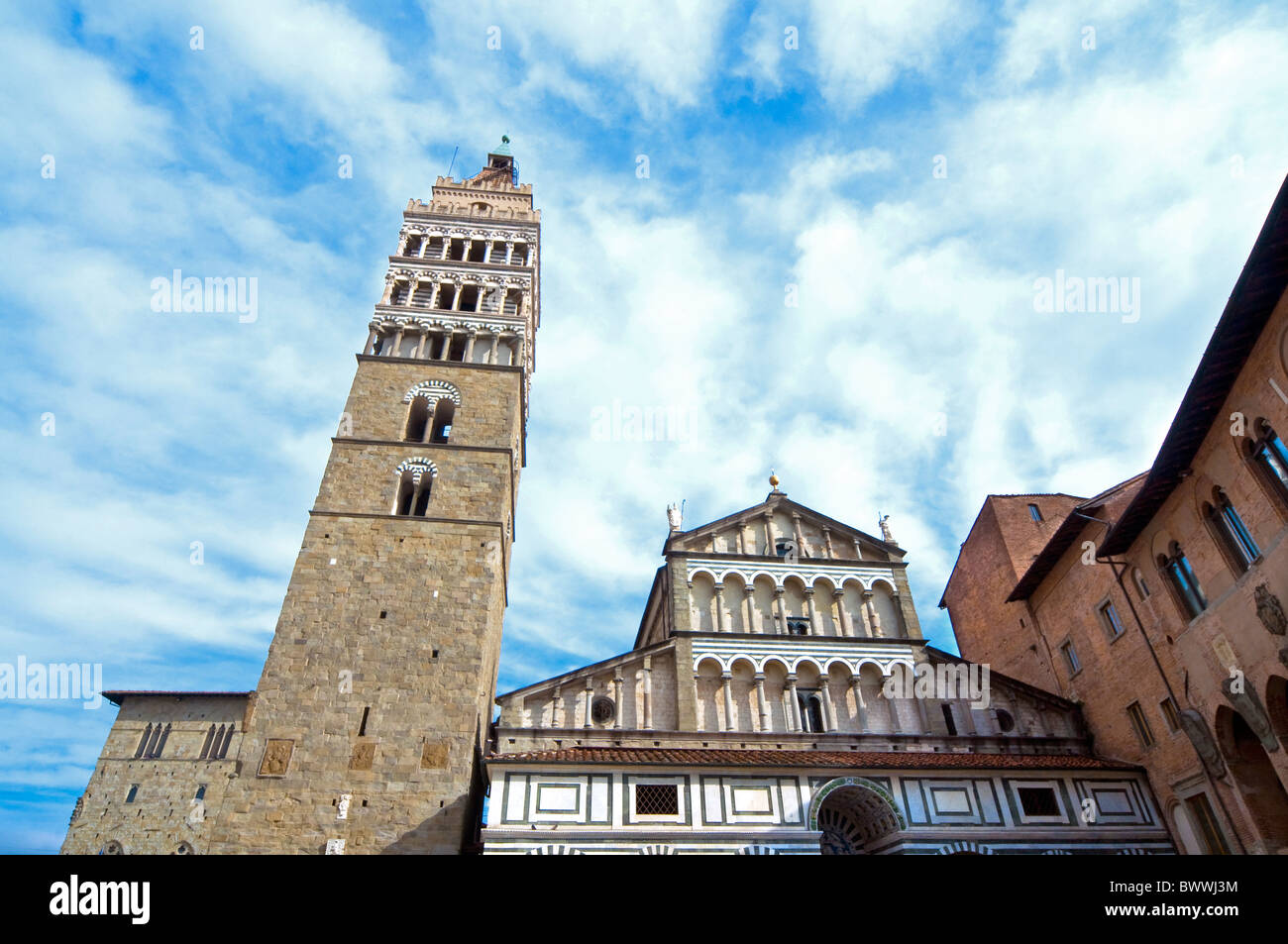 Churches of tuscany italy hi-res stock photography and images - Alamy