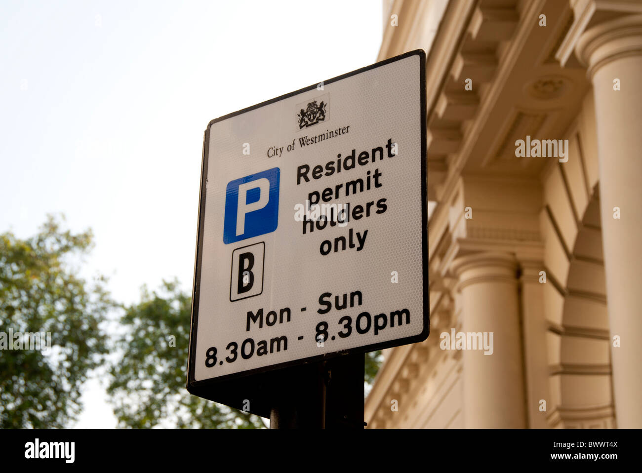 resident parking only sign london Stock Photo - Alamy