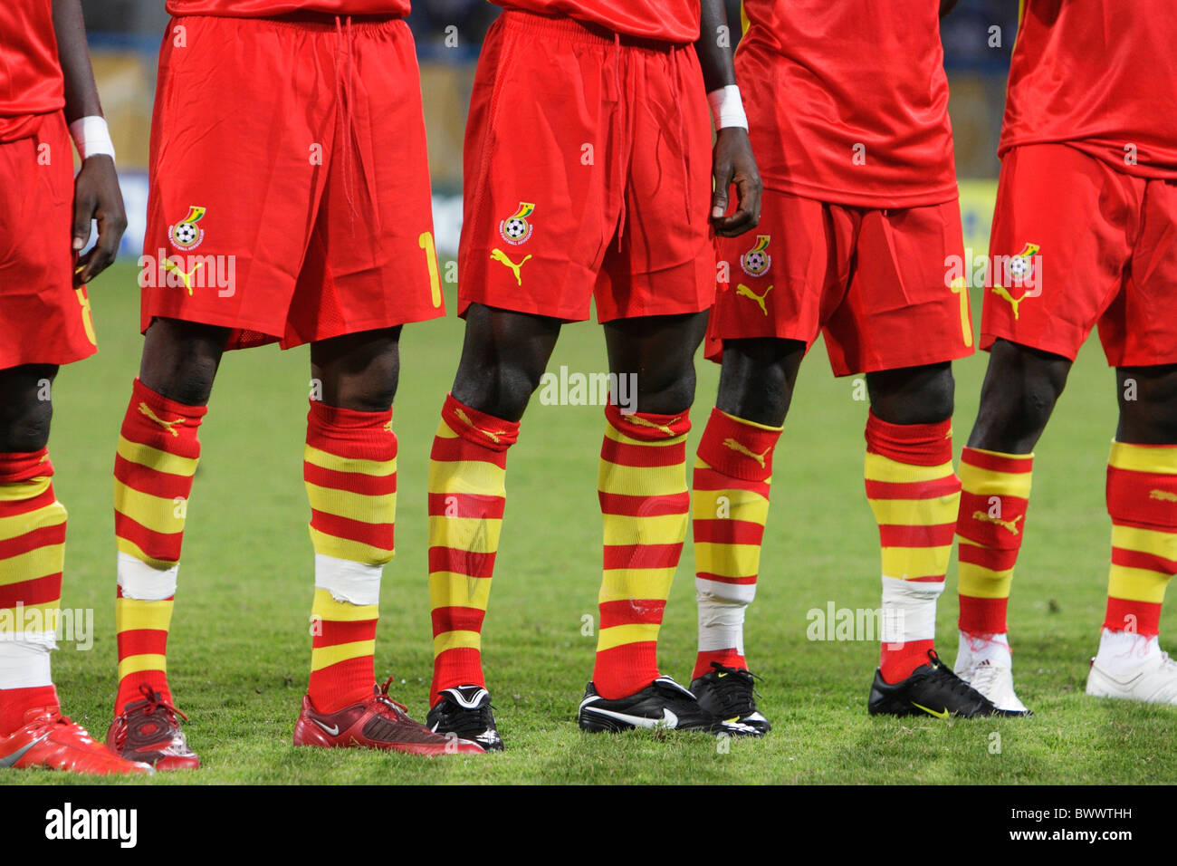 Footballers legs hi-res stock photography and images - Alamy