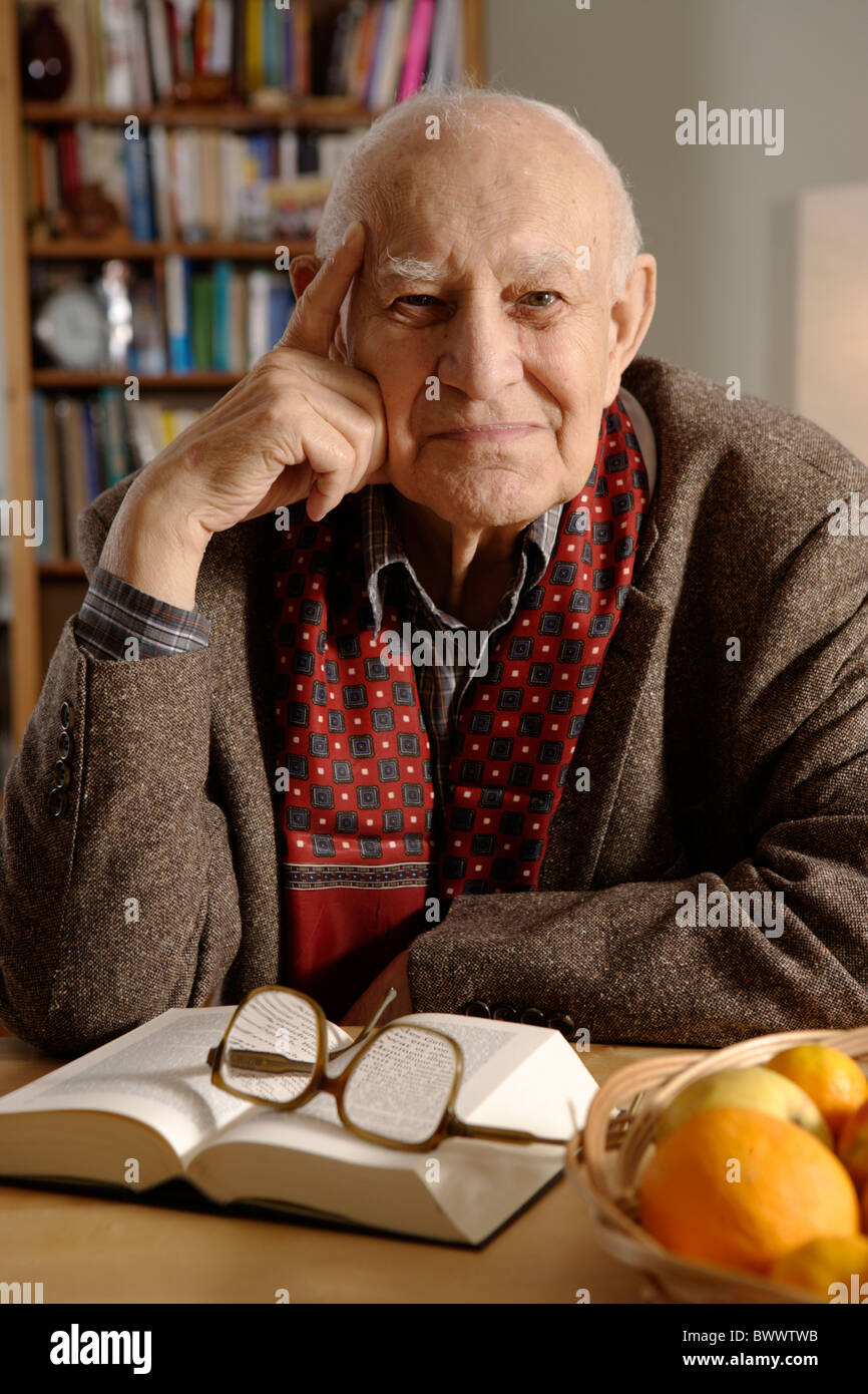 92 Years Old Stock Photos & 92 Years Old Stock Images - Alamy