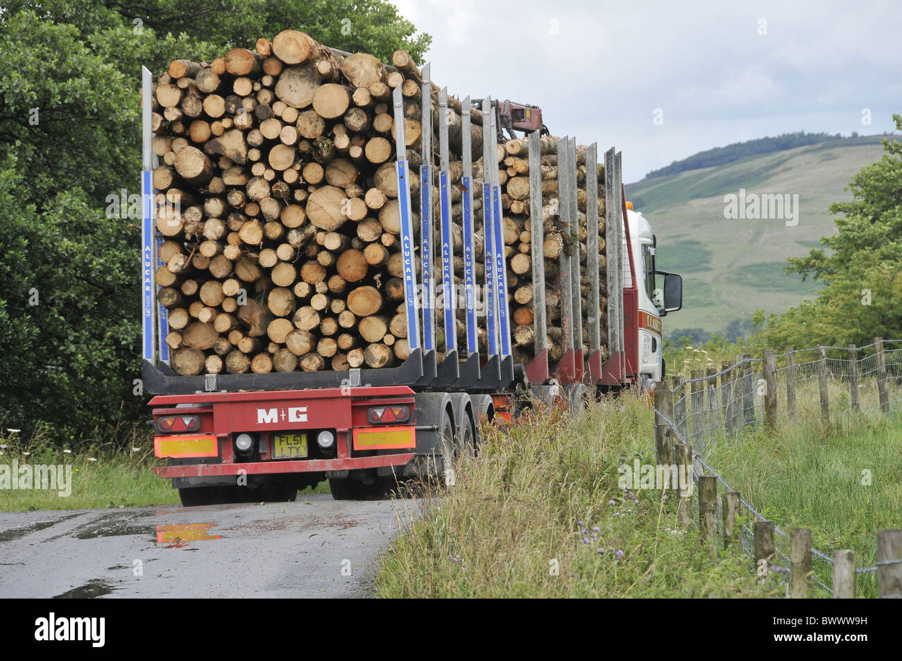 Forest forestry lorry wood farm hi-res stock photography and images - Alamy