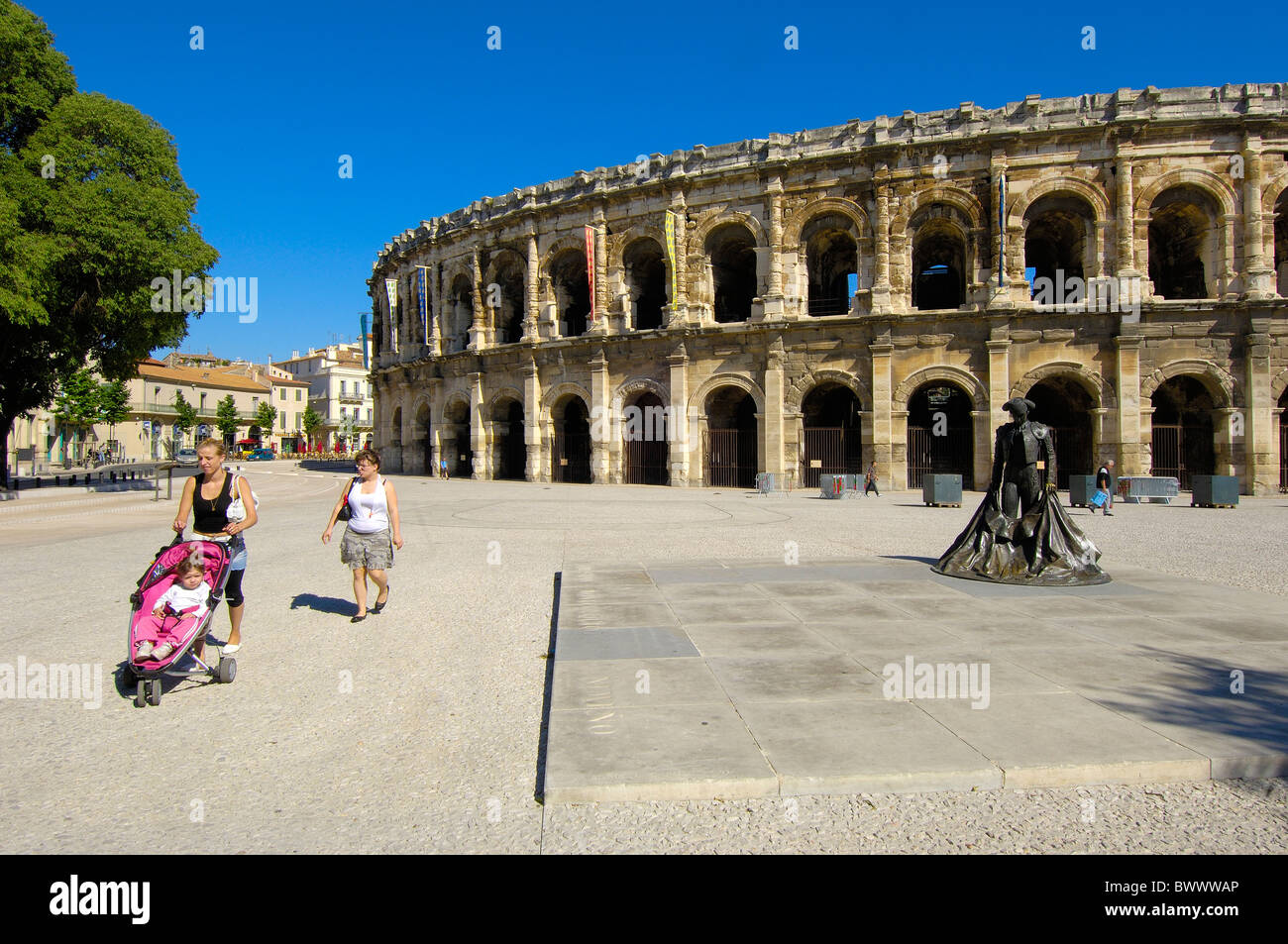 Roman amphitheatre. Arénes, Nimes, Gard. Bouches-Du-Rhone. France Stock ...