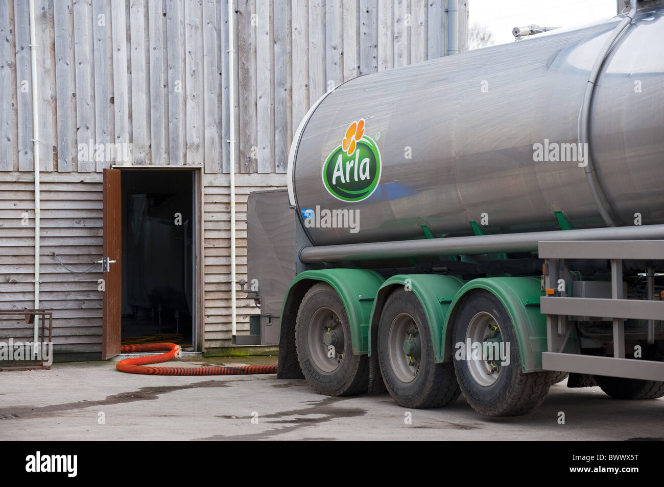 Arla Barony College Dumfries dairy milk tanker farm farms farming ...