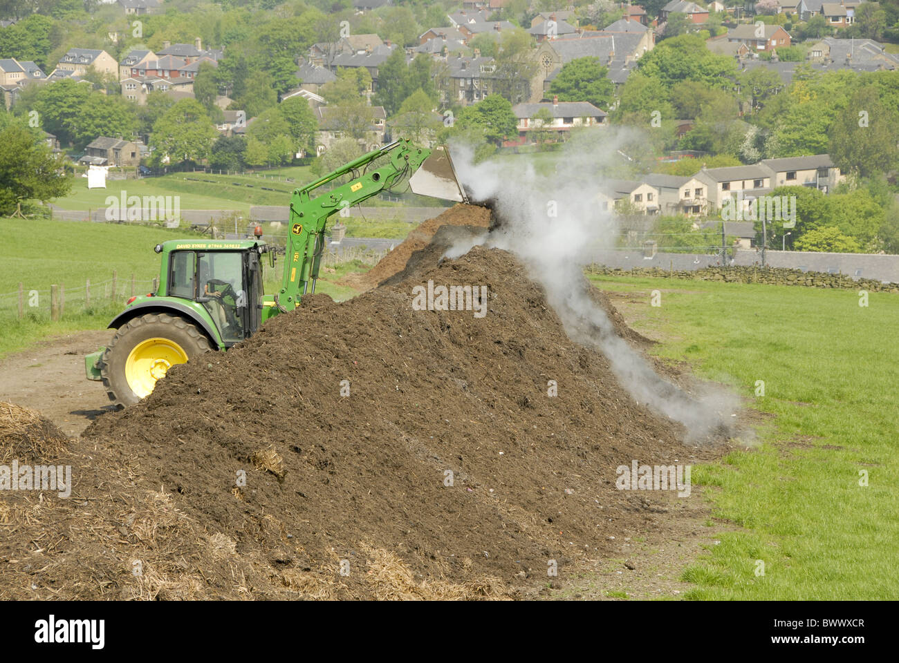 composting fertliizer waste farm farms farming fertilise fertilises ...