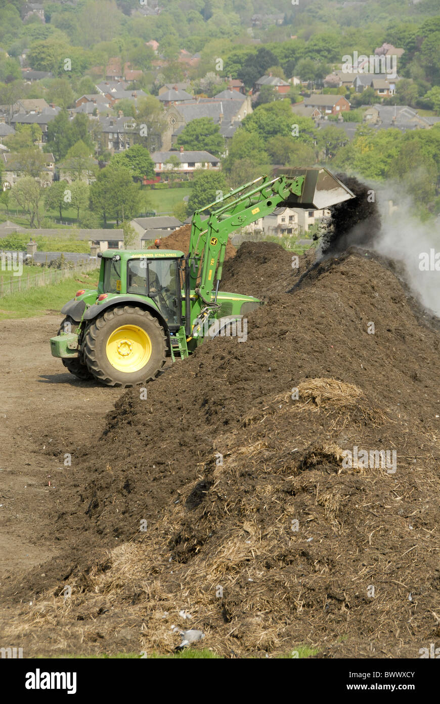 composting fertliizer waste farm farms farming fertilise fertilises ...