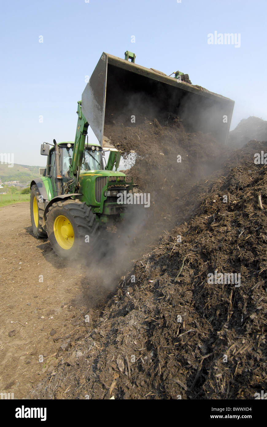 composting fertliizer waste farm farms farming fertilise fertilises ...
