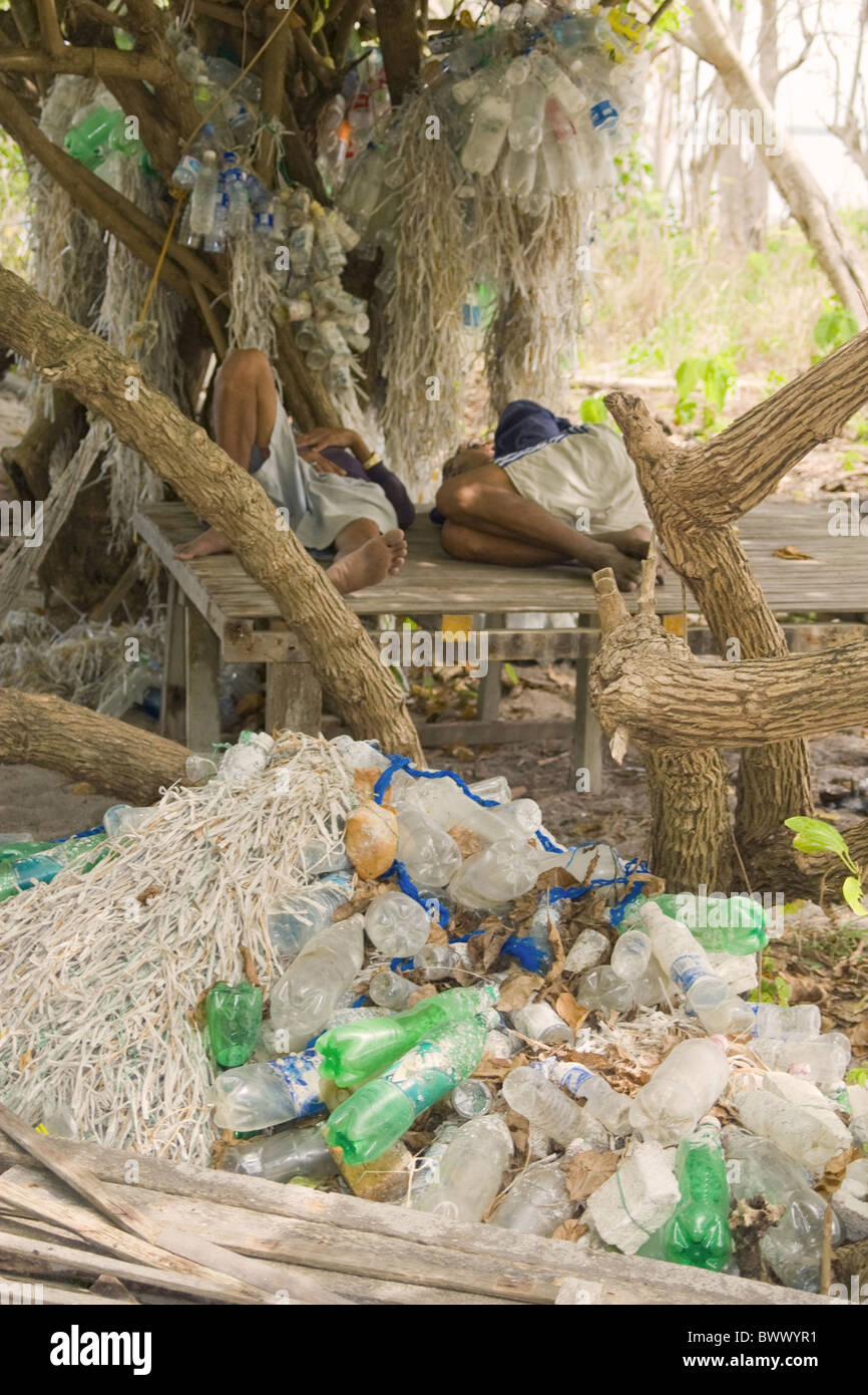 Industry sleeping hi-res stock photography and images - Alamy
