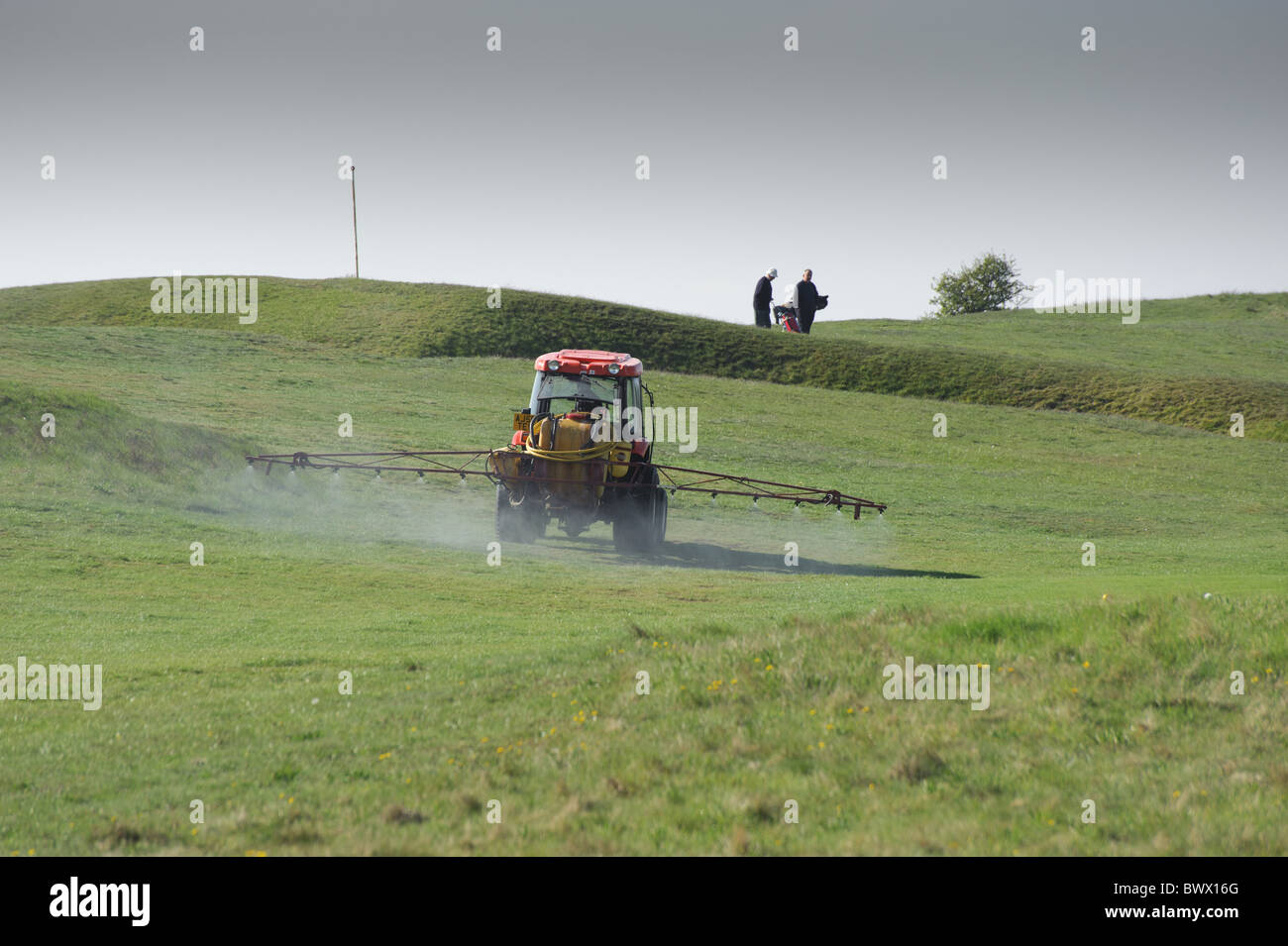 Golf tractor hi-res stock photography and images - Alamy